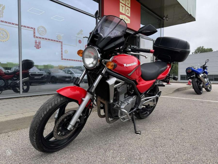 Sarkans Kawasaki ER 2004 Viļņa, ar dzinēja tilpumu 0.50 L un nobraukumu 42 tūkst. km par 1699 €, foto 5 vietnē AUTOMOTO.COM.LV