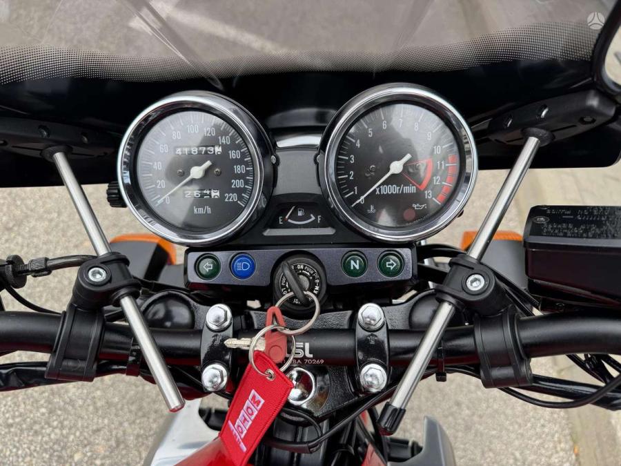 Sarkans Kawasaki ER 2004 Viļņa, ar dzinēja tilpumu 0.50 L un nobraukumu 42 tūkst. km par 1699 €, foto 13 vietnē AUTOMOTO.COM.LV