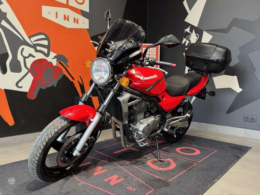 Sarkans Kawasaki ER 2004 Viļņa, ar dzinēja tilpumu 0.50 L un nobraukumu 42 tūkst. km par 1699 €, foto 14 vietnē AUTOMOTO.COM.LV