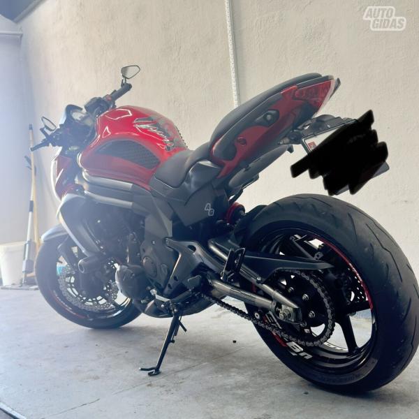 Red Kawasaki ER 2013 in Jonava, with an engine capacity of 0.65 L and mileage of 20 thousand km for 3600 €, photo 1 on AUTOMOTO.COM.LV