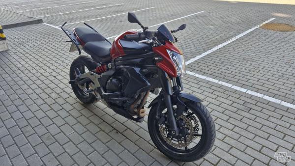 Red Kawasaki ER 2014 in Kaunas, with an engine capacity of 0.65 L and mileage of 41 thousand km for 3200 €, photo 7 on AUTOMOTO.COM.LV