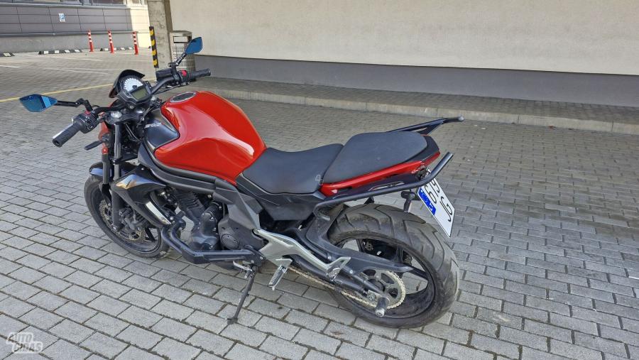 Sarkans Kawasaki ER 2014 Kauņa, ar dzinēja tilpumu 0.65 L un nobraukumu 41 tūkst. km par 3200 €, foto 12 vietnē AUTOMOTO.COM.LV
