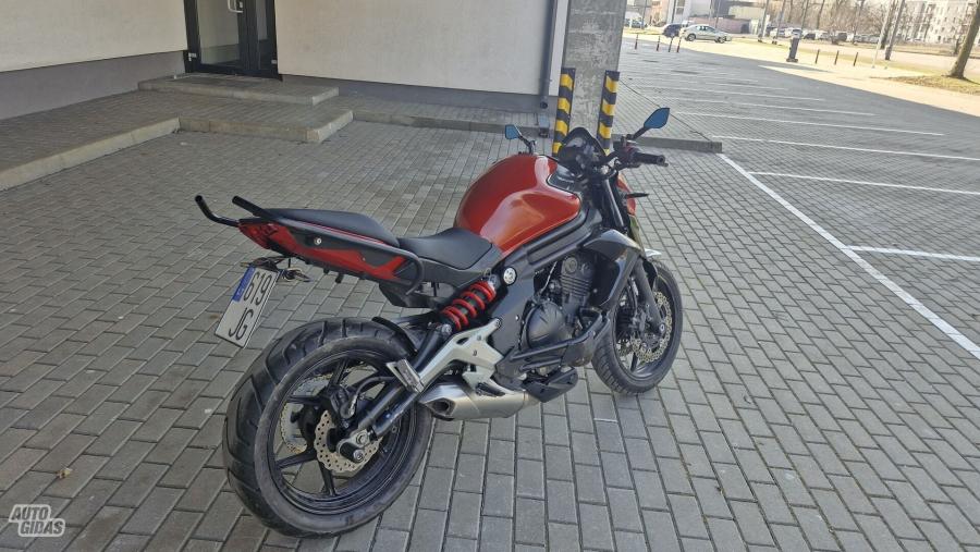 Sarkans Kawasaki ER 2014 Kauņa, ar dzinēja tilpumu 0.65 L un nobraukumu 41 tūkst. km par 3200 €, foto 18 vietnē AUTOMOTO.COM.LV