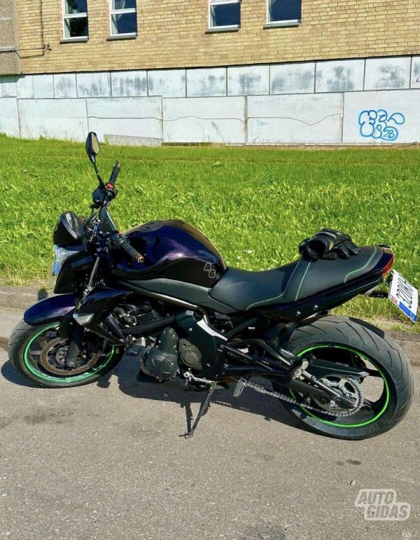 Violet Kawasaki ER 2010 in Vilnius, with an engine capacity of 0.65 L and mileage of 60 thousand km for 2400 €, photo 1 on AUTOMOTO.COM.LV