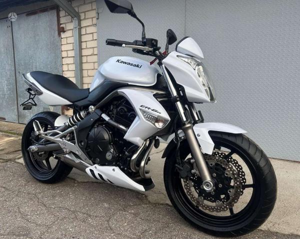 White Kawasaki ER 2009 in Birstonas, with an engine capacity of 0.65 L and mileage of 31 thousand km for 3150 €, photo 1 on AUTOMOTO.COM.LV