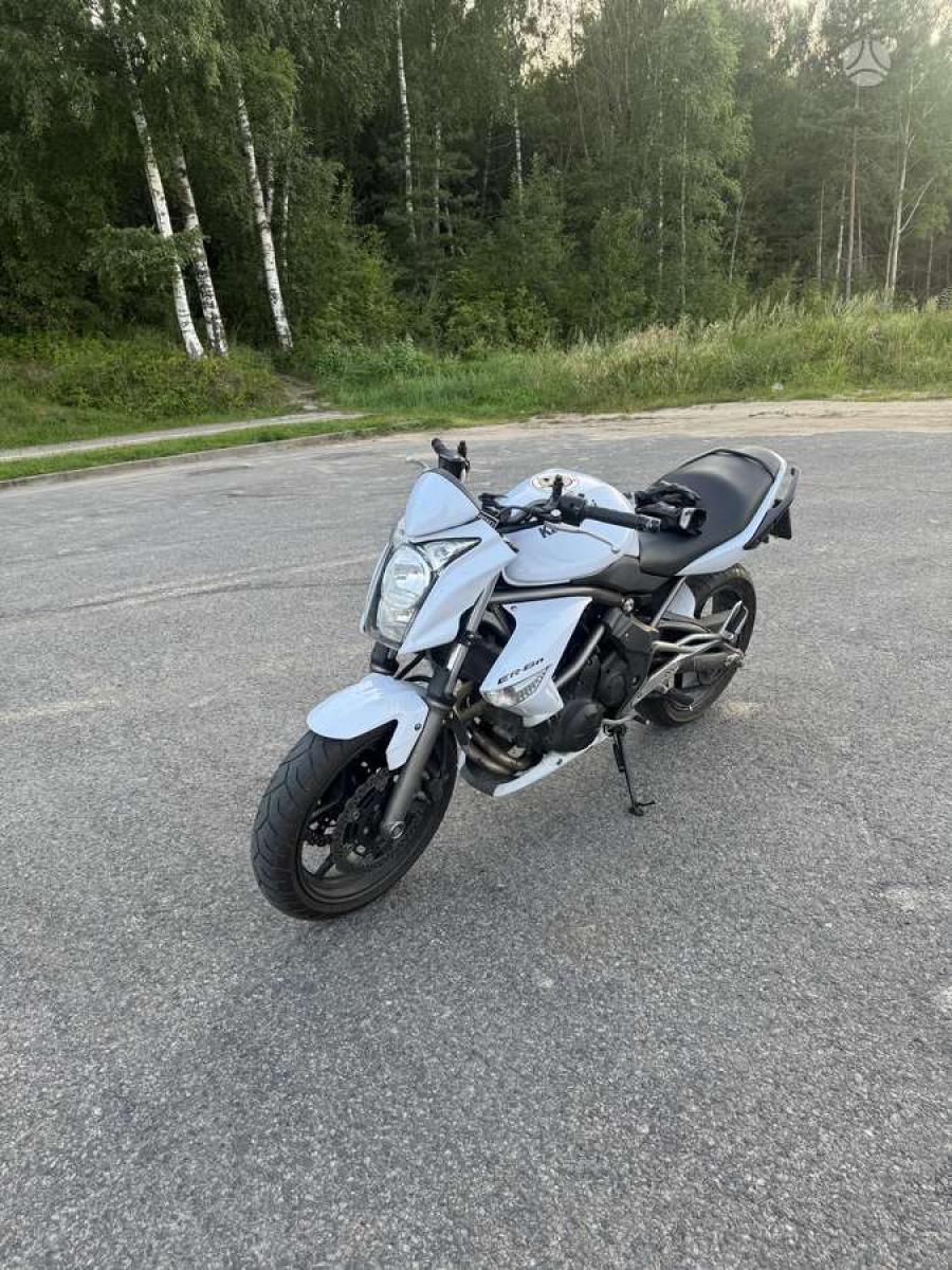 White Kawasaki ER 2009 in Alytus, with an engine capacity of 0.65 L and mileage of 32 thousand km for 3100 €, photo 10 on AUTOMOTO.COM.LV
