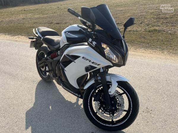 White Kawasaki ER 2013 in Sakiai, with an engine capacity of 0.65 L and mileage of 17 thousand km for 2900 €, photo 1 on AUTOMOTO.COM.LV