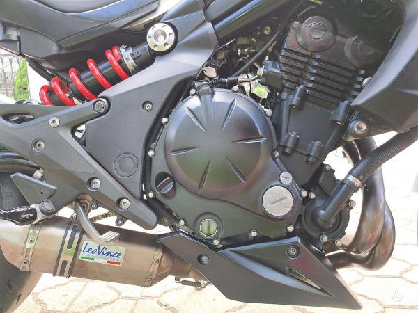 White Kawasaki ER 2014 in Pasvalys, with an engine capacity of 0.65 L and mileage of 39 thousand km for 3050 €, photo 9 on AUTOMOTO.COM.LV