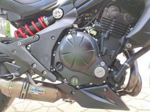 White Kawasaki ER 2014 in Pasvalys, with an engine capacity of 0.65 L and mileage of 39 thousand km for 3050 €, photo 10 on AUTOMOTO.COM.LV