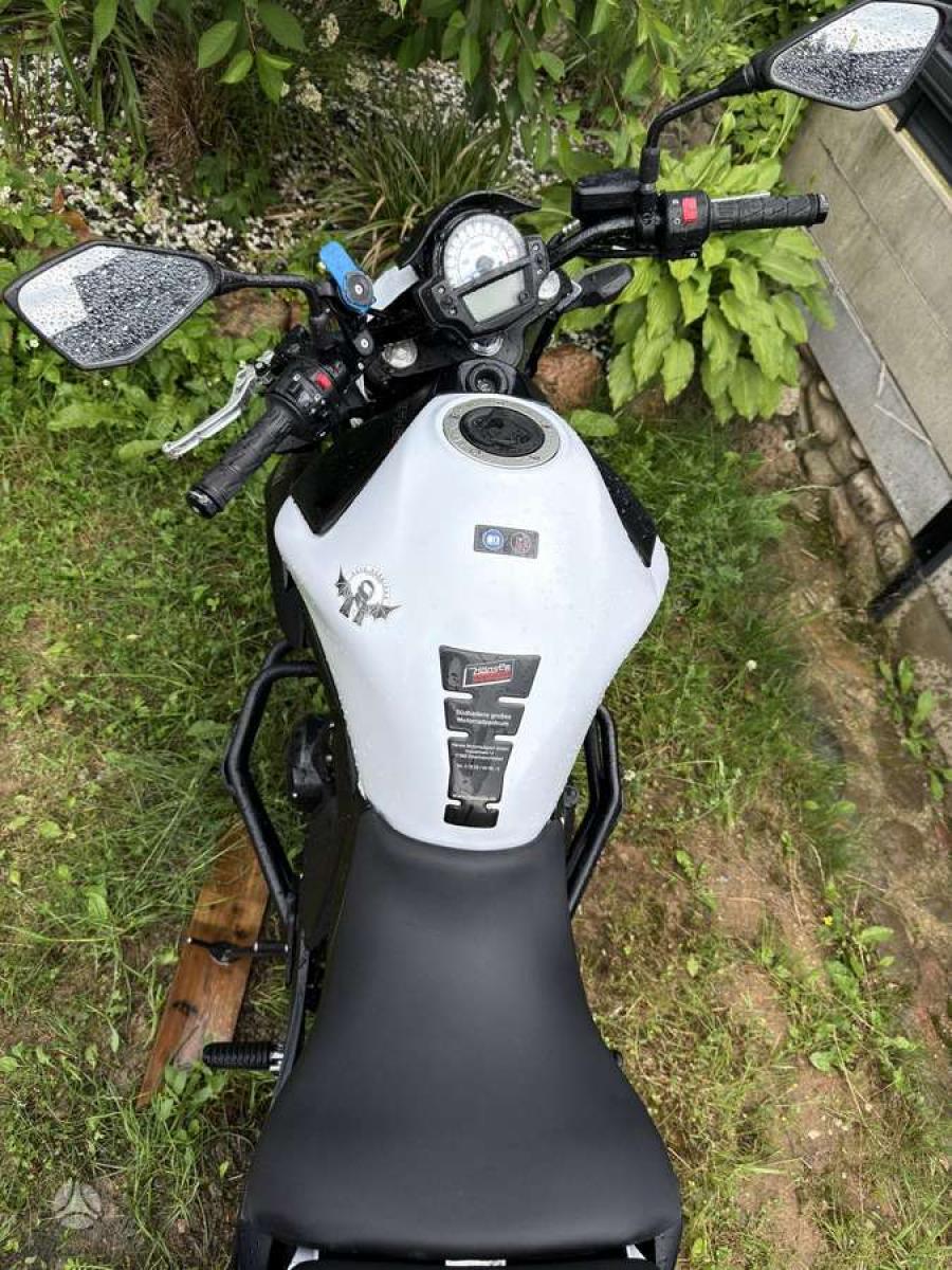 Balts Kawasaki ER 2014 Viļņa, ar dzinēja tilpumu 0.65 L un nobraukumu 29 tūkst. km par 3500 €, foto 6 vietnē AUTOMOTO.COM.LV