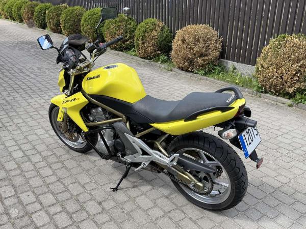 Yellow Kawasaki ER 2006 in Druskininkai, with an engine capacity of 0.65 L and mileage of 39 thousand km for 2150 €, photo 3 on AUTOMOTO.COM.LV