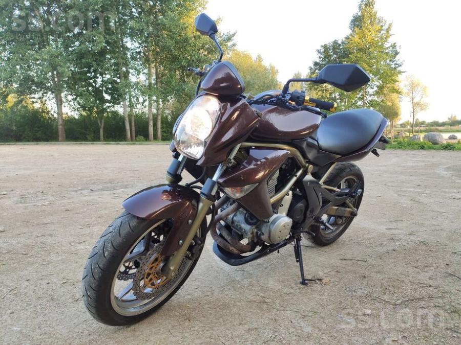 Кавасаки Er6n 2006 в Рига, объемом двигателя 0.65 л и пробегом 0 тыс. км за 2150 €, фото 2 на AUTOMOTO.COM.LV