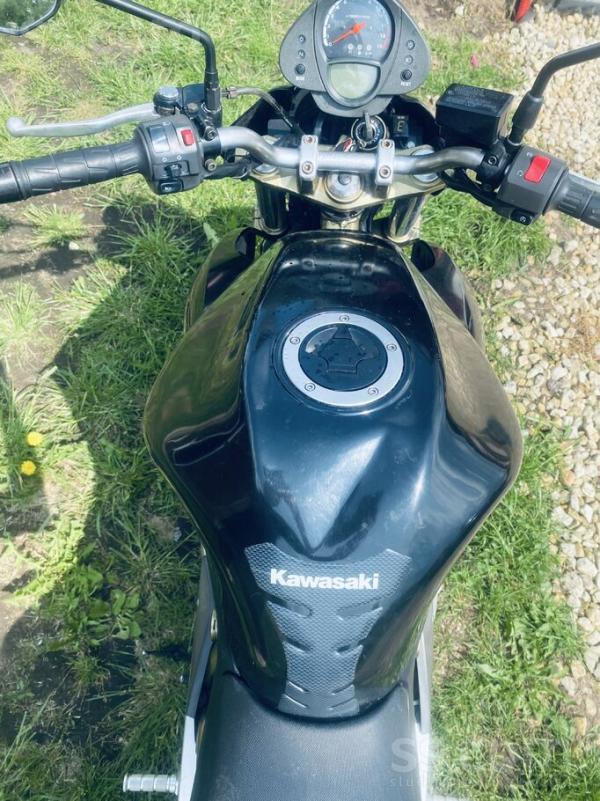 Kawasaki Er6n 2006 Daugavpils, ar dzinēja tilpumu 0.65 L un nobraukumu 0 tūkst. km par 1950 €, foto 4 vietnē AUTOMOTO.COM.LV