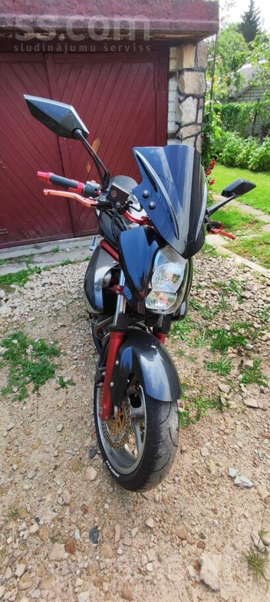 Kawasaki Er6n 2006 in Riga, with an engine capacity of 0.65 L and mileage of 0 thousand km for 2300 €, photo 1 on AUTOMOTO.COM.LV