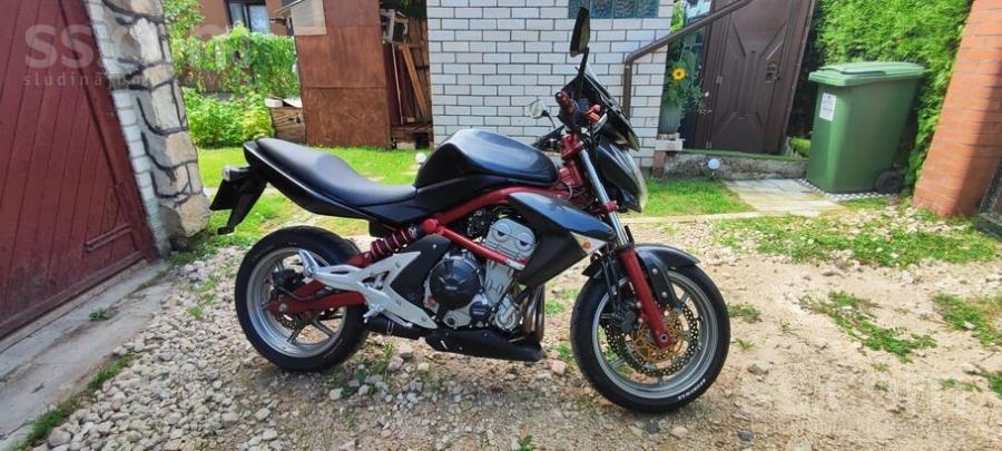Kawasaki Er6n 2006 in Riga, with an engine capacity of 0.65 L and mileage of 0 thousand km for 2300 €, photo 3 on AUTOMOTO.COM.LV
