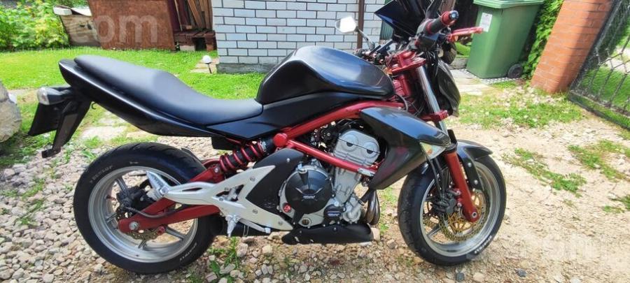 Kawasaki Er6n 2006 in Riga, with an engine capacity of 0.65 L and mileage of 0 thousand km for 2300 €, photo 6 on AUTOMOTO.COM.LV
