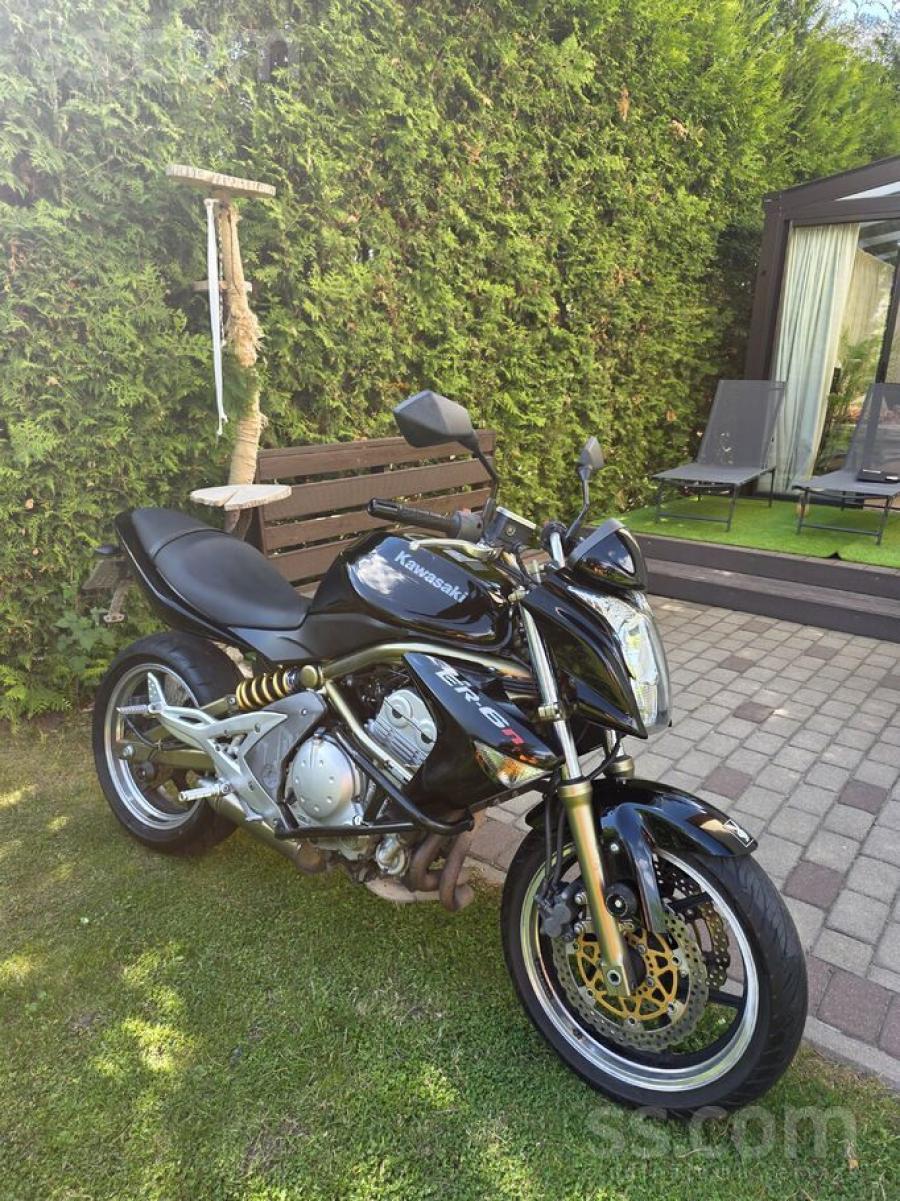 Kawasaki Er6n 2007 Rīga, ar dzinēja tilpumu 0.65 L un nobraukumu 0 tūkst. km par 2600 €, foto 1 vietnē AUTOMOTO.COM.LV