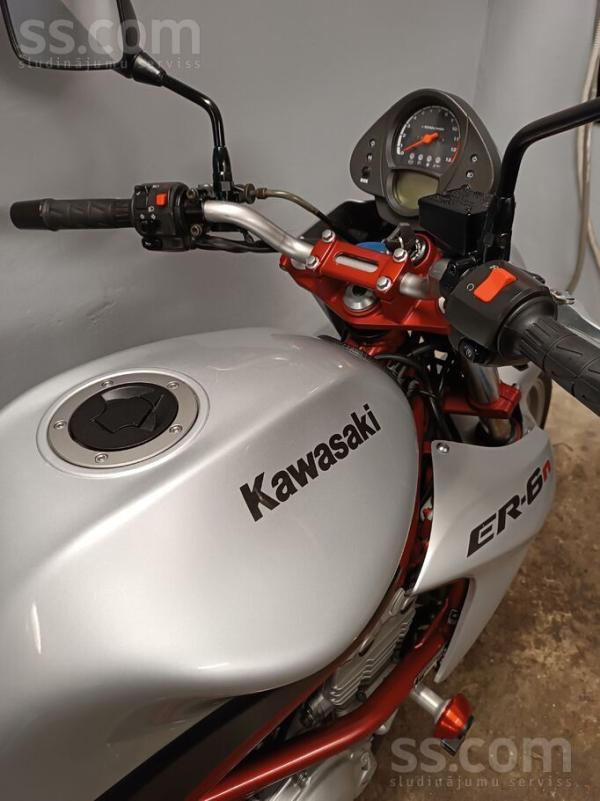 Kawasaki Er6n 2007 in Riga, with an engine capacity of 0.65 L and mileage of 0 thousand km for 2290 €, photo 7 on AUTOMOTO.COM.LV