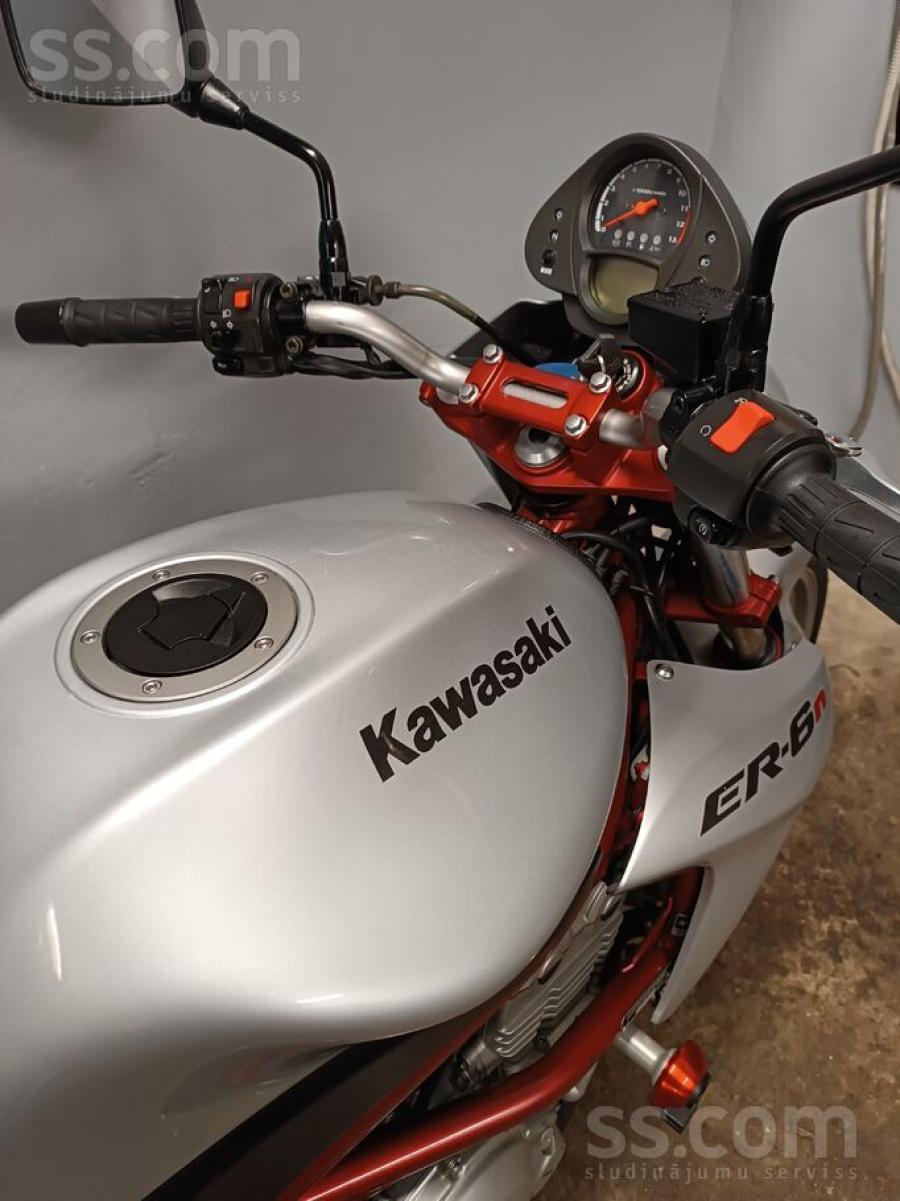 Кавасаки Er6n 2007 в Рига, объемом двигателя 0.65 л и пробегом 0 тыс. км за 2200 €, фото 8 на AUTOMOTO.COM.LV