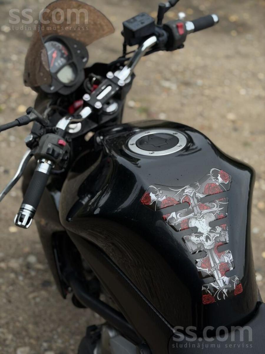 Кавасаки Er6n 2007 в Валмиера, объемом двигателя 0.65 л и пробегом 0 тыс. км за 2000 €, фото 7 на AUTOMOTO.COM.LV