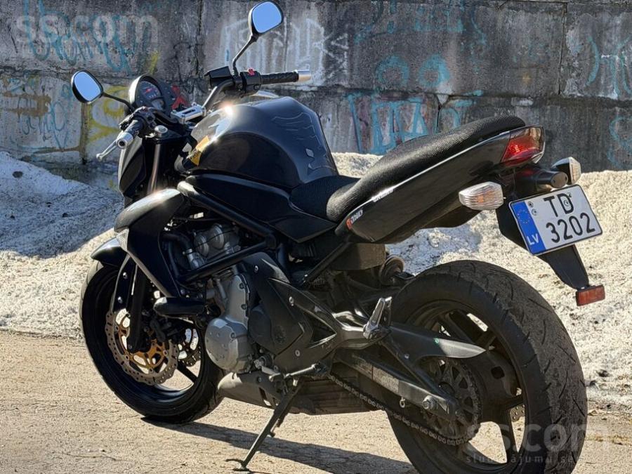 Kawasaki Er6n 2008 Rīga, ar dzinēja tilpumu 0.65 L un nobraukumu 0 tūkst. km par 2400 €, foto 5 vietnē AUTOMOTO.COM.LV