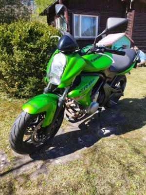 Kawasaki Er6n 2008 Ogre, ar dzinēja tilpumu 0.65 L un nobraukumu 0 tūkst. km par 2200 €, foto 4 vietnē AUTOMOTO.COM.LV