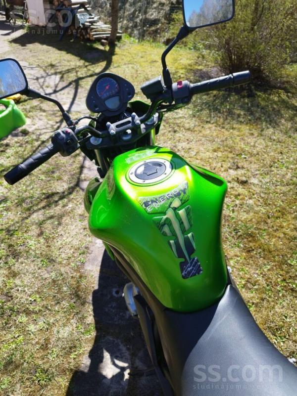Kawasaki Er6n 2008 Ogre, ar dzinēja tilpumu 0.65 L un nobraukumu 0 tūkst. km par 2200 €, foto 5 vietnē AUTOMOTO.COM.LV