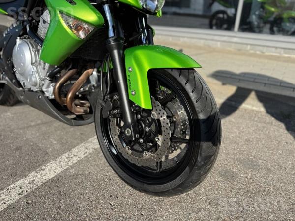 Кавасаки Er6n 2008 в Рига, объемом двигателя 0.65 л и пробегом 0 тыс. км за 2199 €, фото 7 на AUTOMOTO.COM.LV