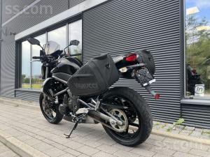 Кавасаки Er6n 2009 в Рига, объемом двигателя 0.65 л и пробегом 0 тыс. км за 2999 €, фото 4 на AUTOMOTO.COM.LV