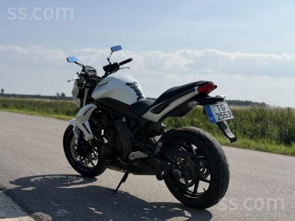 Kawasaki Er6n 2011 Rīga, ar dzinēja tilpumu 0.65 L un nobraukumu 0 tūkst. km par 2350 €, foto 4 vietnē AUTOMOTO.COM.LV