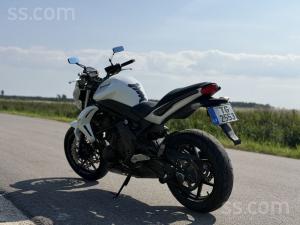 Kawasaki Er6n 2011 in Riga, with an engine capacity of 0.65 L and mileage of 0 thousand km for 2350 €, photo 5 on AUTOMOTO.COM.LV