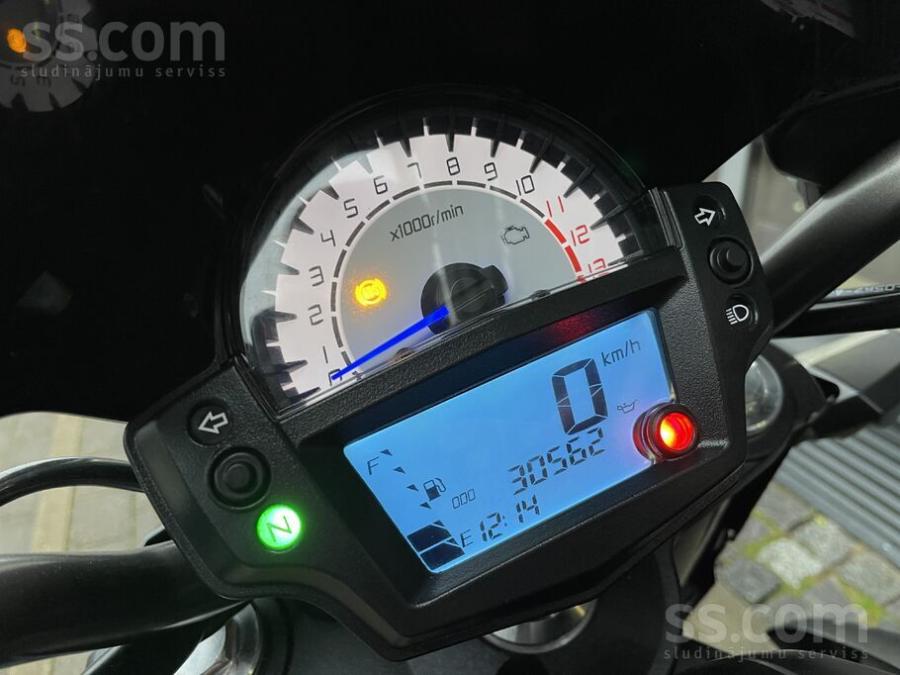 Kawasaki Er6n 2015 in Riga, with an engine capacity of 0.65 L and mileage of 0 thousand km for 3699 €, photo 7 on AUTOMOTO.COM.LV