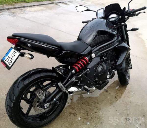 Kawasaki Er6n 2015 in Riga, with an engine capacity of 0.65 L and mileage of 0 thousand km for 3500 €, photo 5 on AUTOMOTO.COM.LV