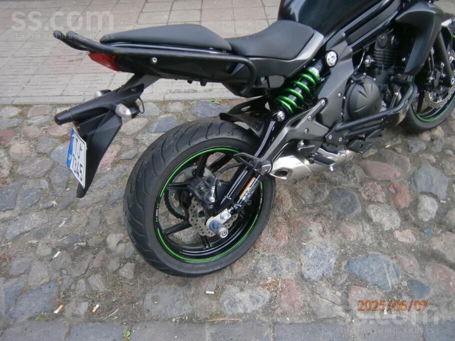 Kawasaki Er6n 2016 in Liepaja, with an engine capacity of 0.65 L and mileage of 0 thousand km for 3500 €, photo 4 on AUTOMOTO.COM.LV