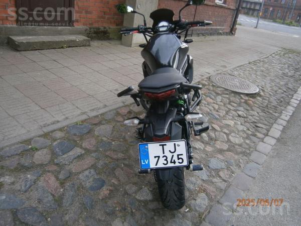 Kawasaki Er6n 2016 in Liepaja, with an engine capacity of 0.65 L and mileage of 0 thousand km for 3500 €, photo 5 on AUTOMOTO.COM.LV