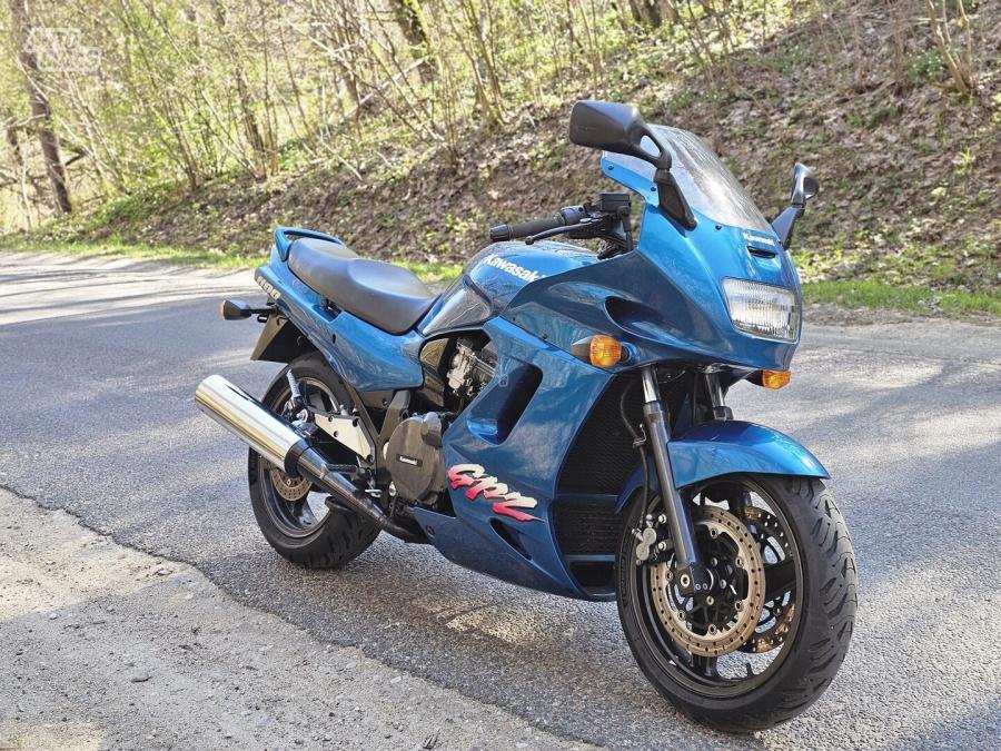 Blue Kawasaki GPZ 1998 in Vilnius, with an engine capacity of 1.10 L and mileage of 0 thousand km for 999 €, photo 12 on AUTOMOTO.COM.LV