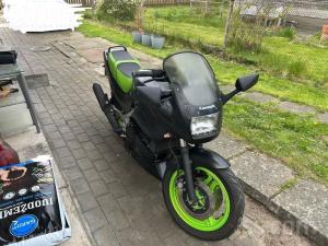 Kawasaki GPZ 1989 Rīga, ar dzinēja tilpumu 0.50 L un nobraukumu 0 tūkst. km par 600 €, foto  vietnē AUTOMOTO.COM.LV