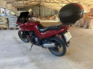 Kawasaki GPZ 1994 in Riga, with an engine capacity of 0.50 L and mileage of 0 thousand km for 1300 €, photo 4 on AUTOMOTO.COM.LV