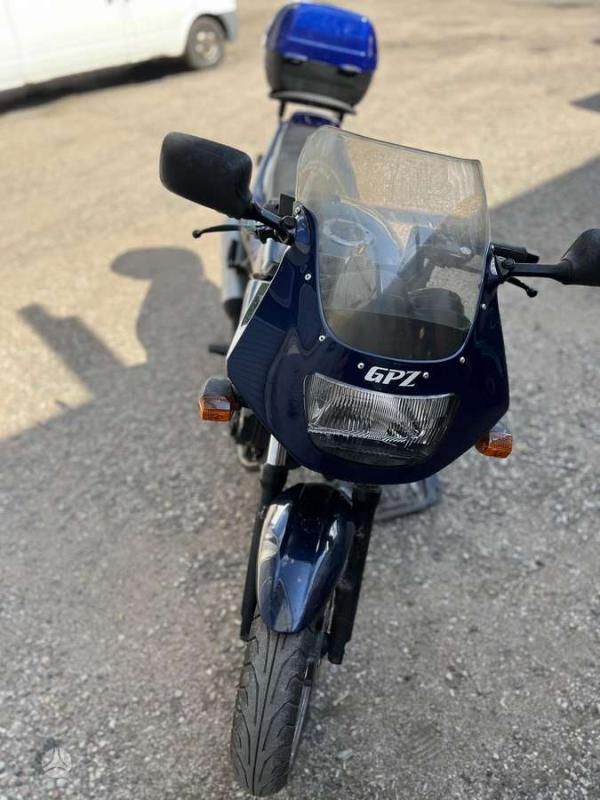 Kawasaki GPZ 1996 in Vilnius, with an engine capacity of 0.50 L and mileage of 56 thousand km for 900 €, photo 1 on AUTOMOTO.COM.LV