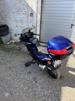Kawasaki GPZ 1996 in Vilnius, with an engine capacity of 0.50 L and mileage of 56 thousand km for 900 €, photo 4 on AUTOMOTO.COM.LV