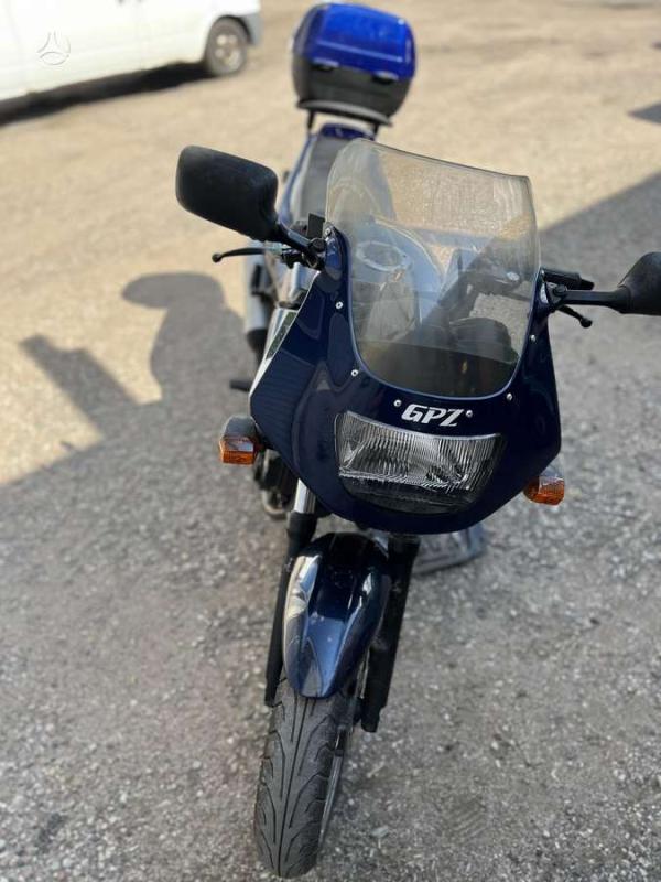 Kawasaki GPZ 1996 Viļņa, ar dzinēja tilpumu 0.50 L un nobraukumu 56 tūkst. km par 900 €, foto 1 vietnē AUTOMOTO.COM.LV