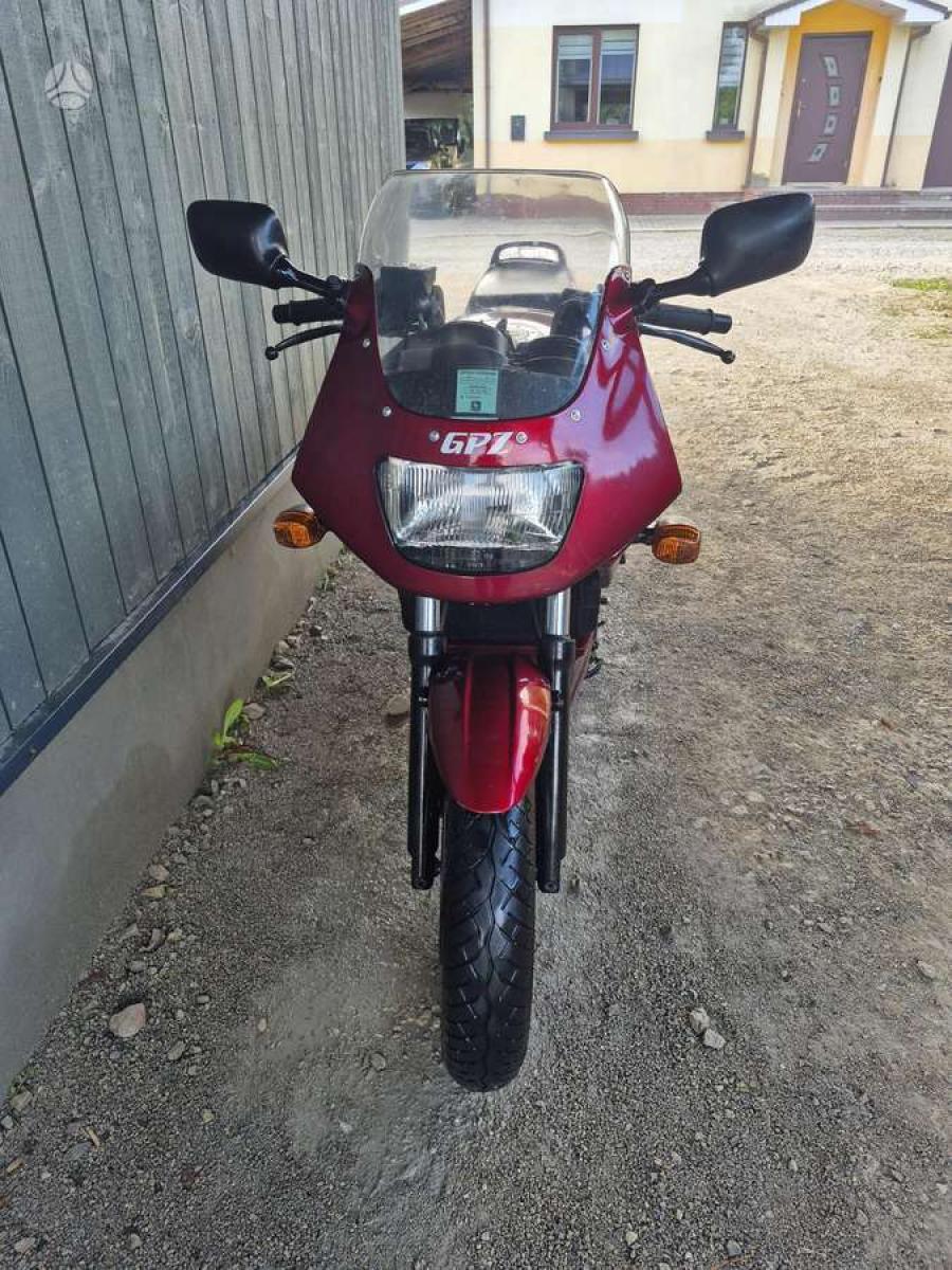 Sarkans Kawasaki GPZ 1994 Šauļi, ar dzinēja tilpumu 0.50 L un nobraukumu 40 tūkst. km par 955 €, foto 6 vietnē AUTOMOTO.COM.LV