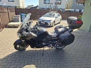 Black Kawasaki GTR 2010 in Kaunas, with an engine capacity of 1.40 L and mileage of 82 thousand km for 4500 €, photo 4 on AUTOMOTO.COM.LV