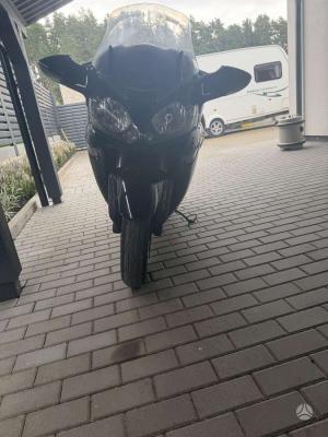 Melns Kawasaki GTR 2011 Utena, ar dzinēja tilpumu 1.40 L un nobraukumu 31 tūkst. km par 5500 €, foto 3 vietnē AUTOMOTO.COM.LV