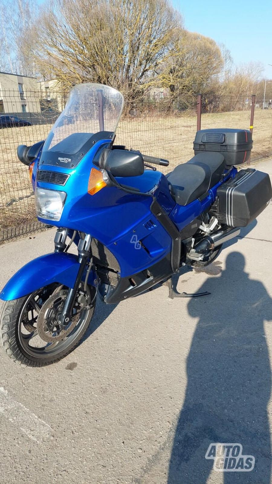 Blue Kawasaki GTR 2002 in Panevezys, with an engine capacity of 1.00 L and mileage of 46 thousand km for 1450 €, photo 1 on AUTOMOTO.COM.LV