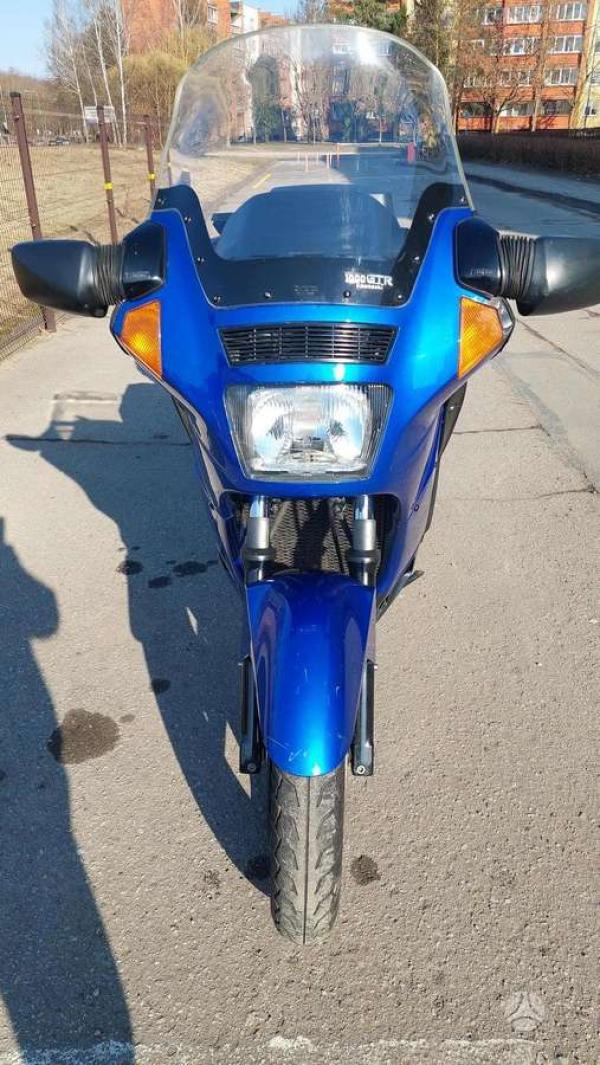 Blue Kawasaki GTR 2002 in Panevezys, with an engine capacity of 1.00 L and mileage of 37 thousand km for 1200 €, photo 6 on AUTOMOTO.COM.LV