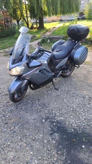 Kawasaki GTR 2007 in Kedainiai, with an engine capacity of 1.40 L and mileage of 73 thousand km for 4000 €, photo 5 on AUTOMOTO.COM.LV