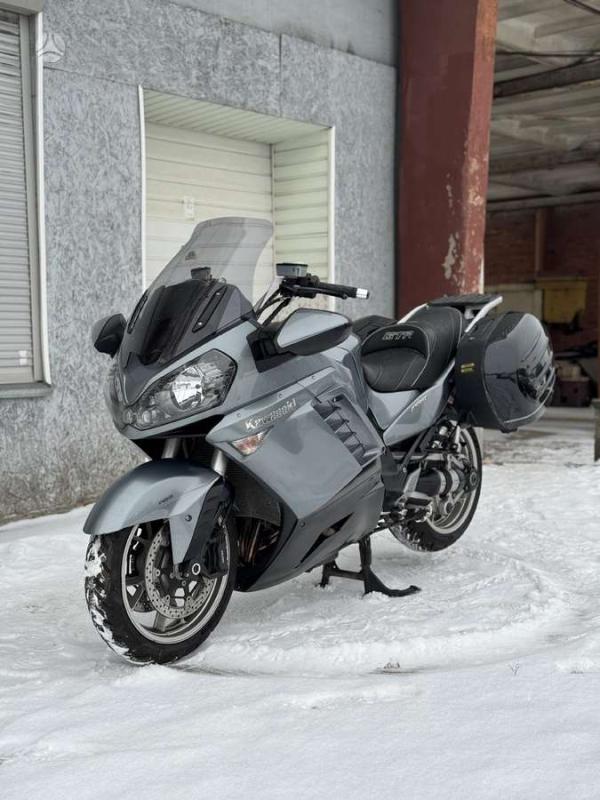 Kawasaki GTR 2009 Alīta, ar dzinēja tilpumu 1.35 L un nobraukumu 47 tūkst. km par 4000 €, foto 2 vietnē AUTOMOTO.COM.LV