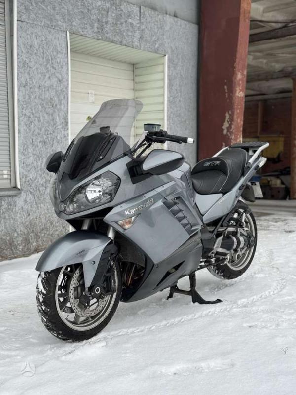 Kawasaki GTR 2009 Alīta, ar dzinēja tilpumu 1.35 L un nobraukumu 47 tūkst. km par 4000 €, foto 3 vietnē AUTOMOTO.COM.LV