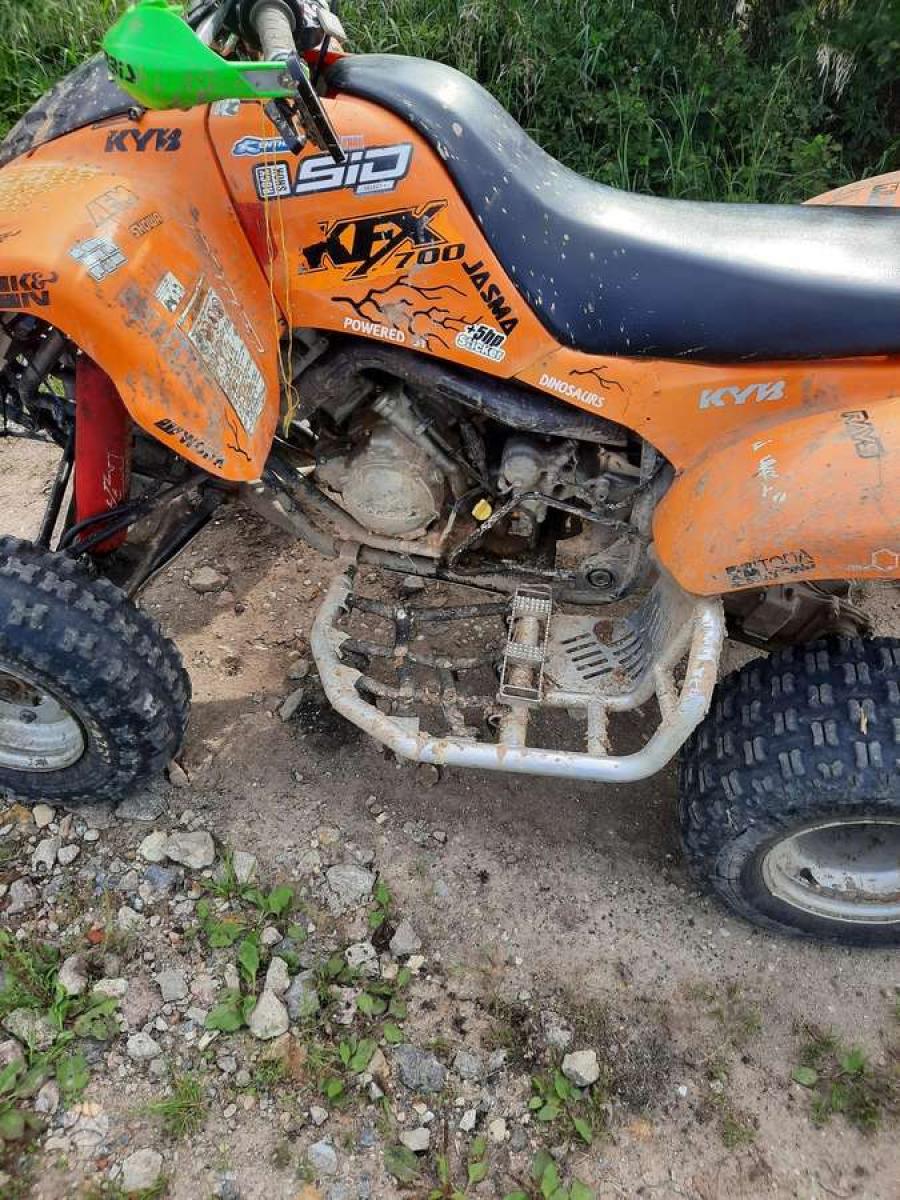 Orange Kawasaki KFX 2005 in Siauliai, with an engine capacity of 0.70 L and mileage of 1 thousand km for 2500 €, photo 3 on AUTOMOTO.COM.LV